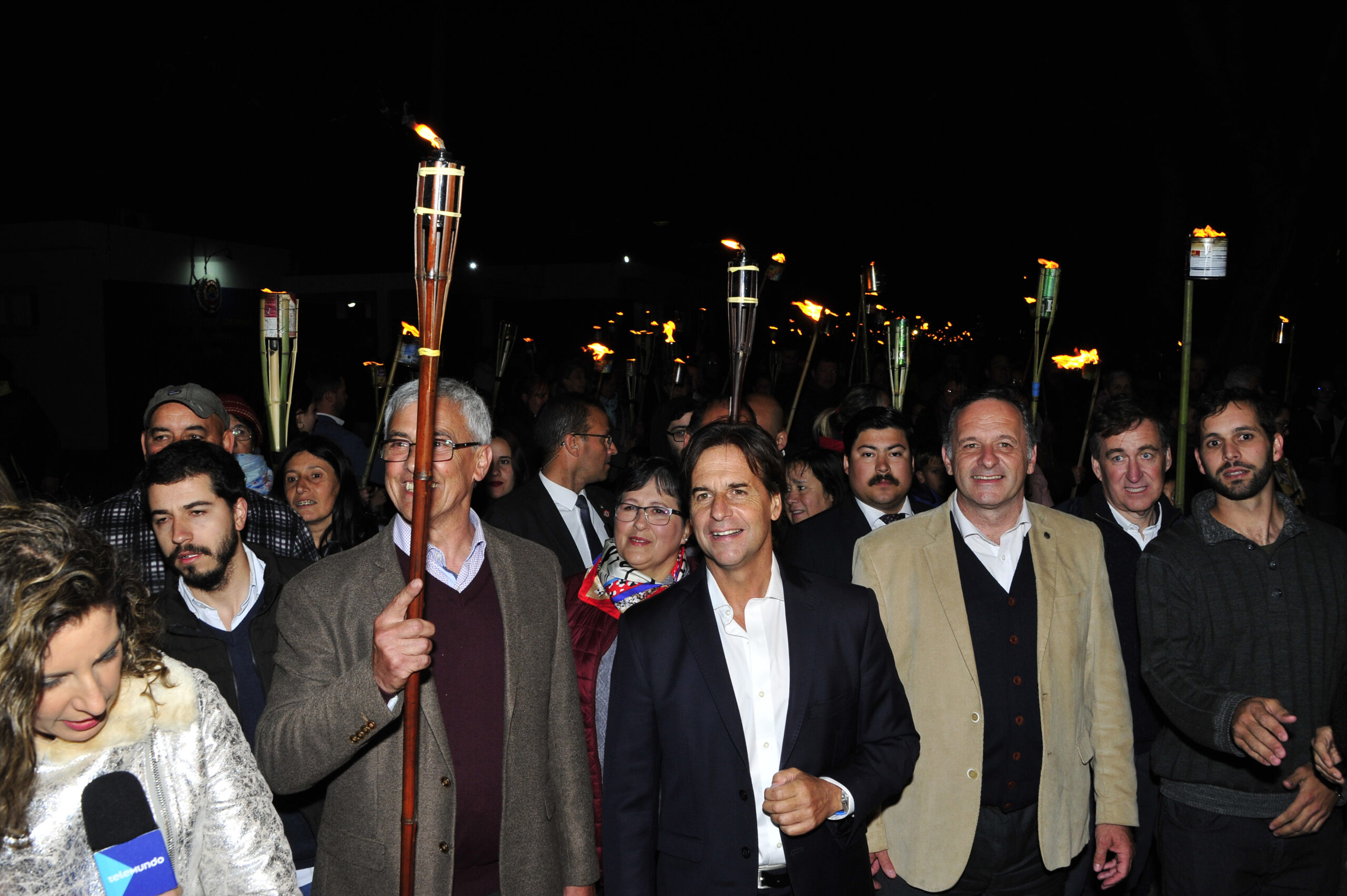 La Paz celebró el 164.° aniversario de su fundación con la presencia de Lacalle Pou - Carmelo Portal