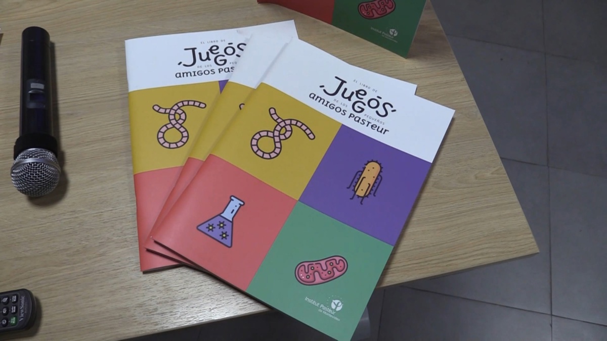 Un libro busca acercar a «pequeños amigos Pasteur» a la ciencia en Uruguay - Carmelo Portal