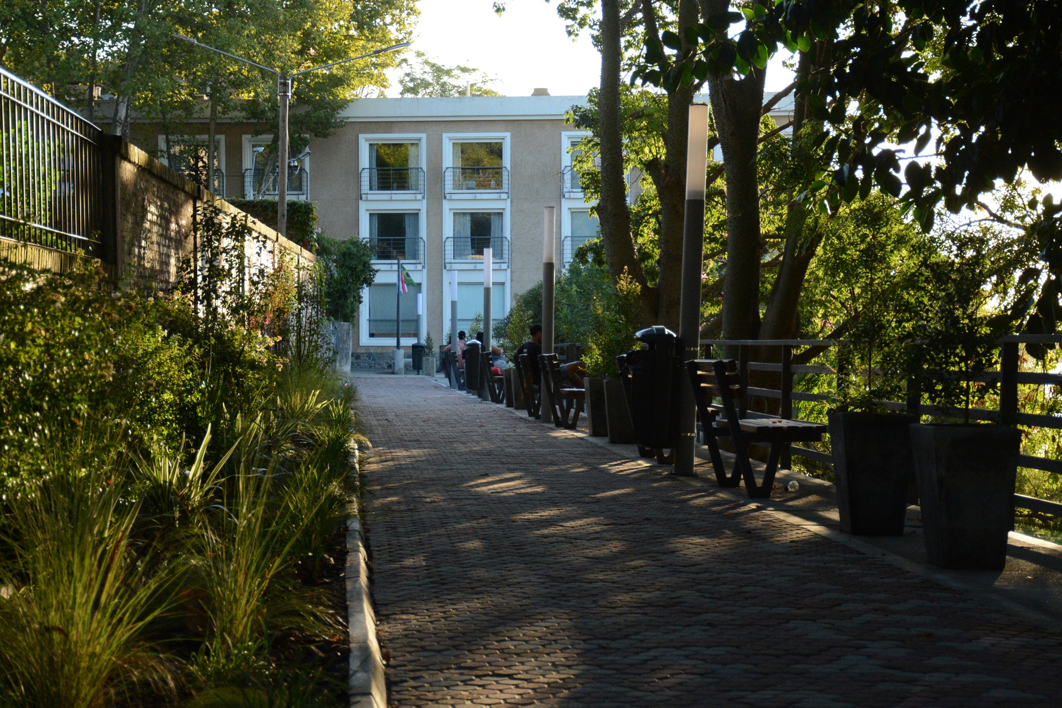 Un paseo para quedarse: Colonia inauguró el Paseo Héctor Colombo ...